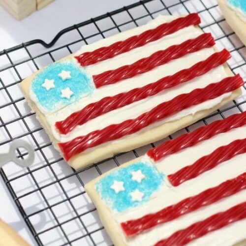 Flag Sugar Cookies: a fun activity for kids! - Gluesticks Blog