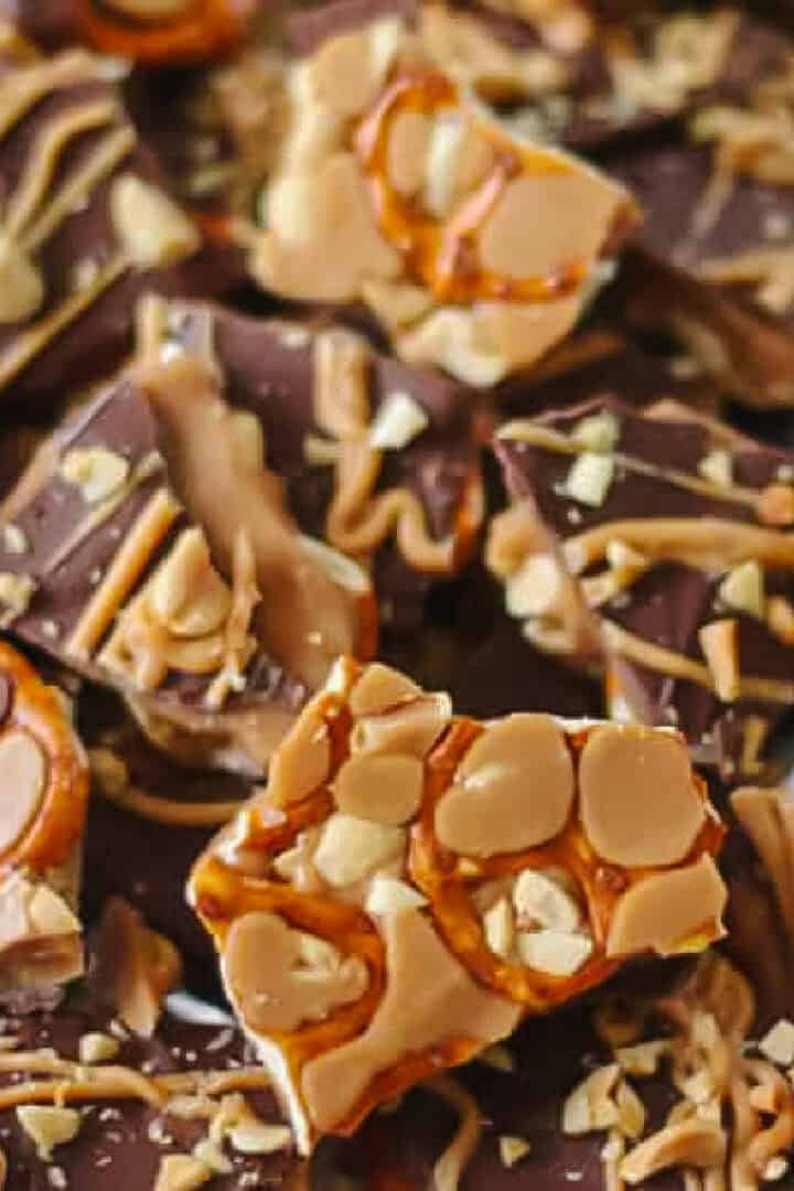 Easiest Christmas Crack Toffee (No Oven, No Thermometer) - Gluesticks Blog