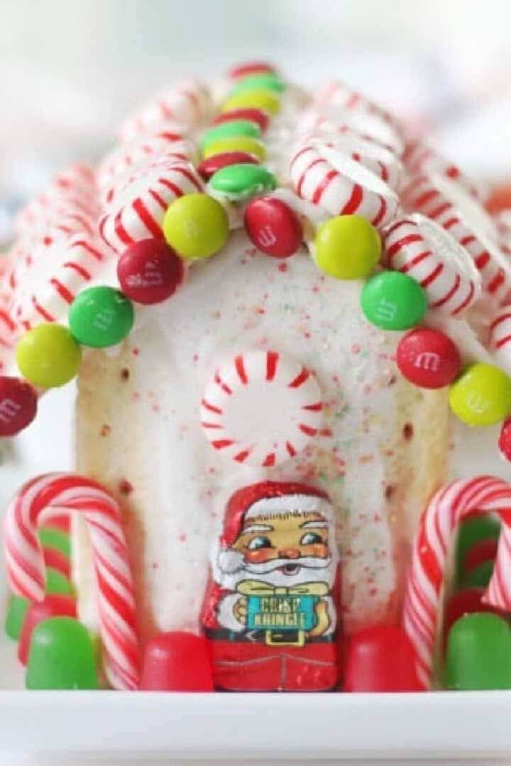 Old Fashioned Iced Gingerbread Man Cookies - Gluesticks Blog