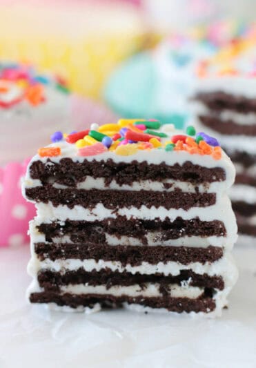 Chocolate Covered Oreo Cookie Stacks (Video) - Gluesticks Blog