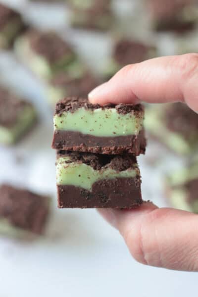 Easy Thin Mint Fudge (Video) - Gluesticks Blog
