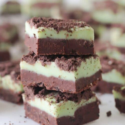 Easy Thin Mint Fudge (Video) - Gluesticks Blog