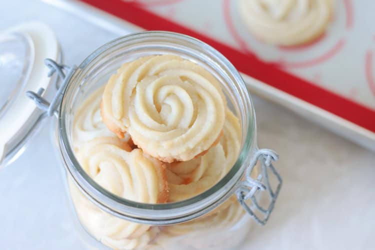 Danish Butter Cookies (Piped + Video) - Gluesticks Blog