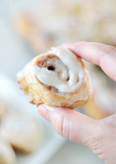 Mini Cinnamon Rolls (Soft and Delicious + Video) - Gluesticks Blog