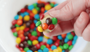 Mini M&M Cookies (They are Itty Bitty!) - Gluesticks Blog