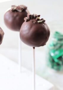 Andes Mint Cake Pops (Chocolate Mint Cake Pops) - Gluesticks Blog